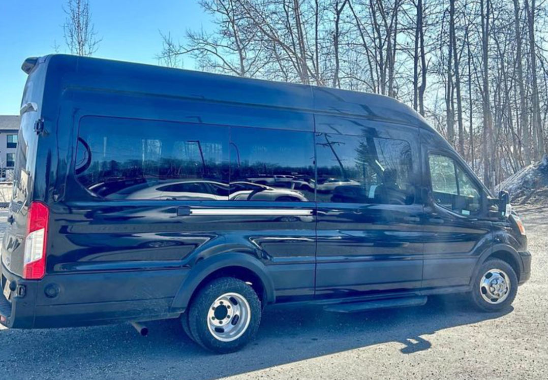 Bus Transfer: Seward to Anchorage Wildlife Adventure | Alaska Shore ...