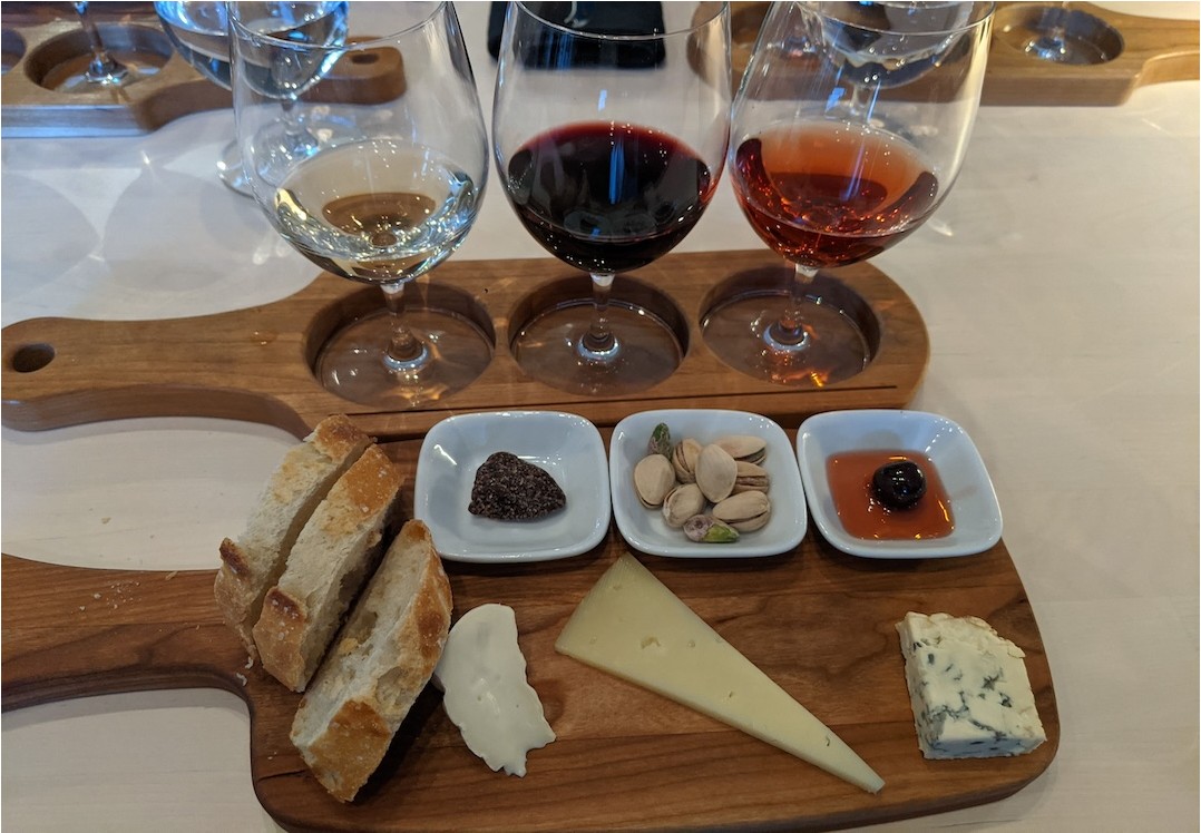 Victoria Evening Sip, Savor & Stroll Tour | Alaska Shore Excursions